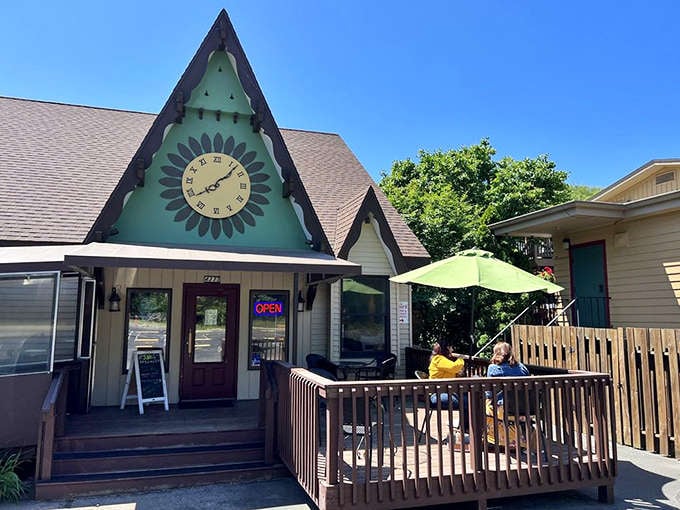 The outdoor patio offers the perfect stage for your pastry performance &ndash; where every bite gets sunshine as a spotlight and fresh air as accompaniment.