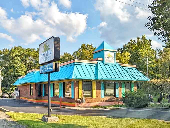 That turquoise roof isn't just eye-catching – it's a beacon for hungry travelers seeking colorful cuisine in an equally colorful setting.