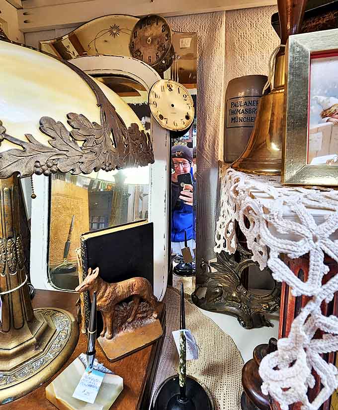 Every corner reveals new treasures &ndash; vintage clocks without hands, forgotten doorknobs, and brass figurines creating a hunter's paradise of potential discoveries.