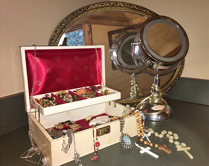 Victorian bling on display – these treasures weren't just accessories, they were carefully curated statements of taste and social standing.