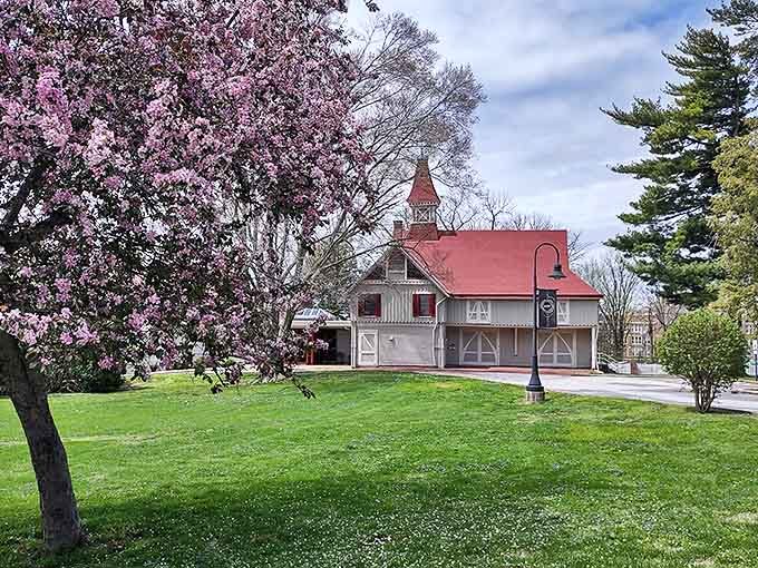 The Quincy Art Center proves small cities can deliver big culture, housing exhibitions that would make metropolitan galleries nod in respect.