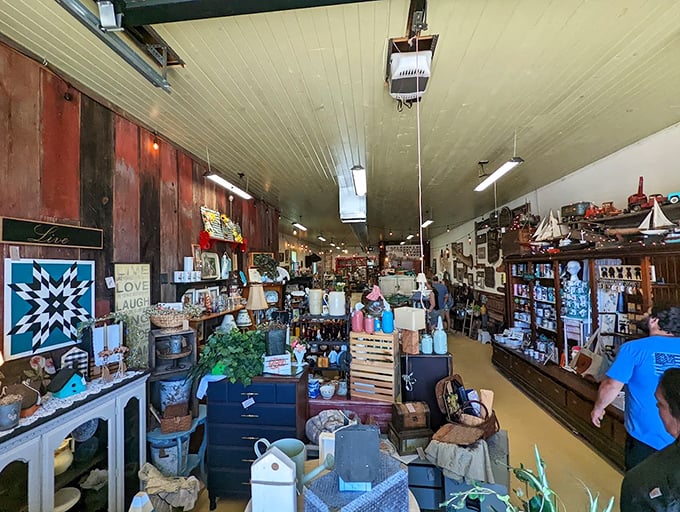 This collection of vintage finds looks like someone raided every attic in Ohio and displayed the best discoveries, from furniture to decorative items that have survived decades with style.
