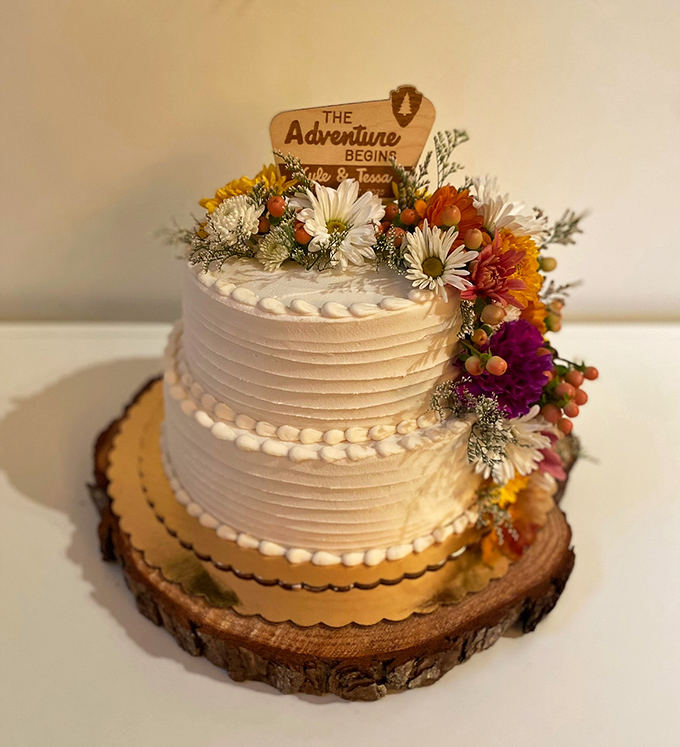 Wedding cakes adorned with fresh flowers prove that "vegan" and "celebration" belong in the same sentence, creating memories as sweet as the frosting.