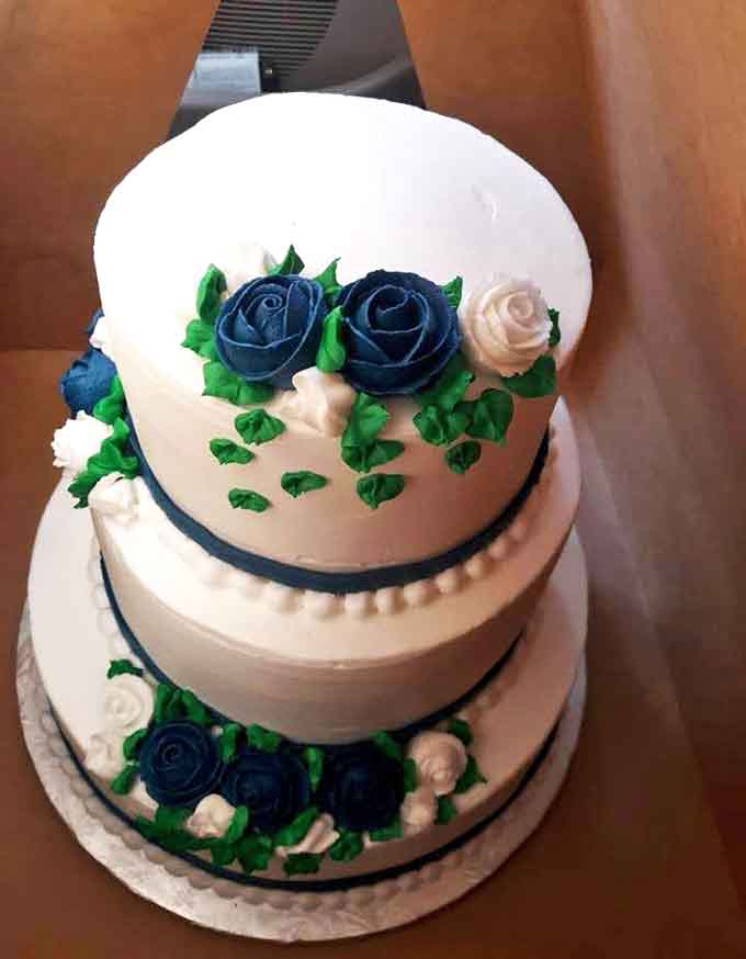 Wedding cakes that don't just feed guests but tell stories – those blue roses aren't just decorations, they're edible memories.