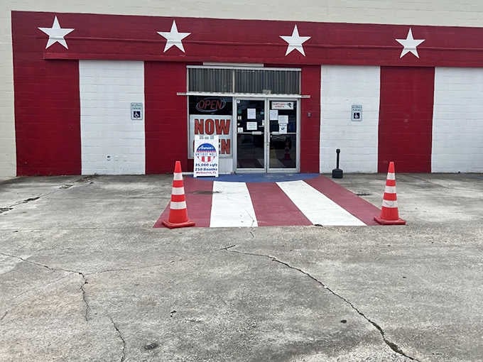 The entrance welcomes you with red and white stripes that make crossing the threshold feel like stepping into Americana itself.