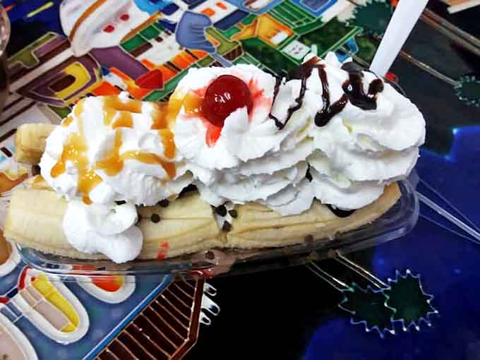 The banana split &ndash; an endangered species in modern dessert culture &ndash; survives gloriously here with its traditional boat dish and tricolor ice cream lineup.