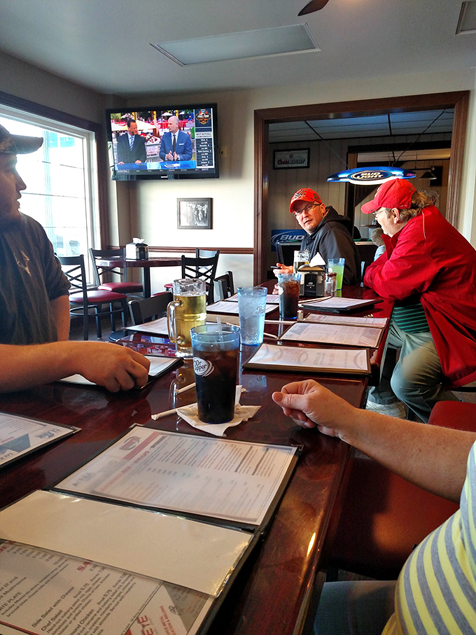 The dining area during a quieter moment &ndash; soon to be filled with the happy sounds of satisfied customers.