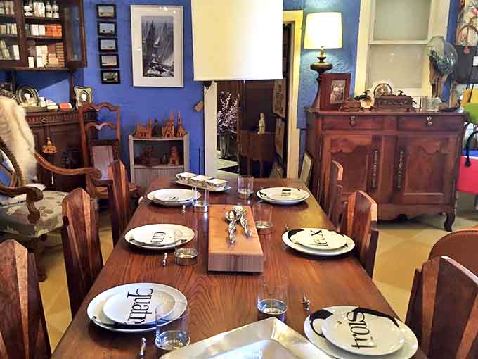 These aren't just plates—they're conversation pieces that make even microwave leftovers feel like a gourmet experience worthy of lengthy discussion.