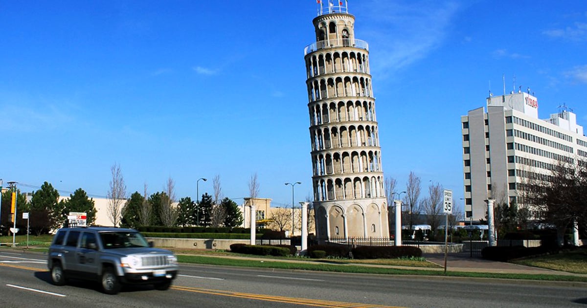 This 94-Foot-High Tower In Illinois Is One Of The Strangest And ...