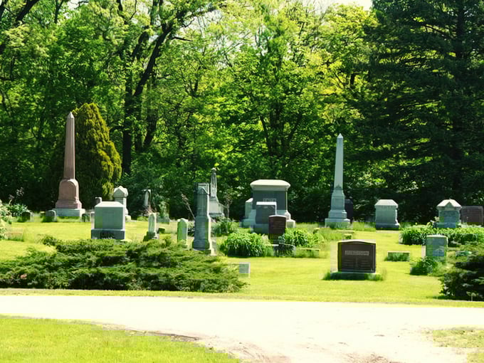 aux sable cemetery 3