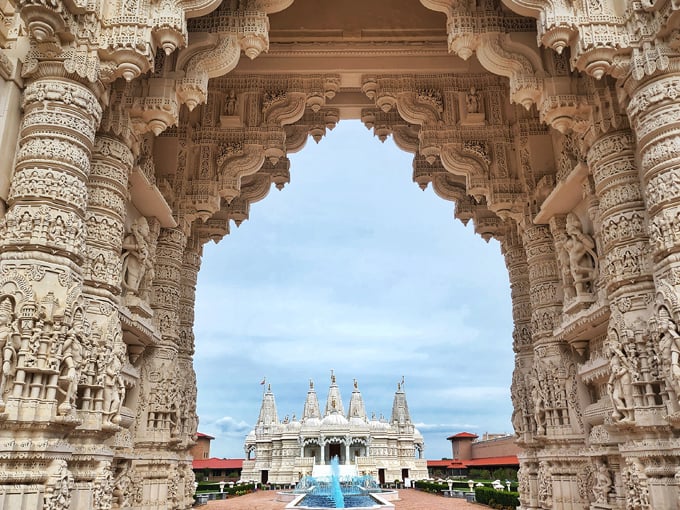 baps shri swaminarayan mandir, chicago 2