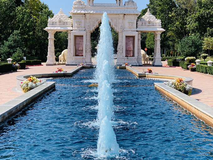 baps shri swaminarayan mandir, chicago 6