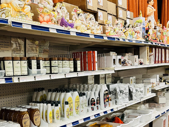 baps shri swaminarayan mandir, chicago 9