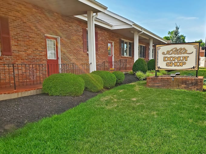 Bill&rsquo;s Donut Shop 1