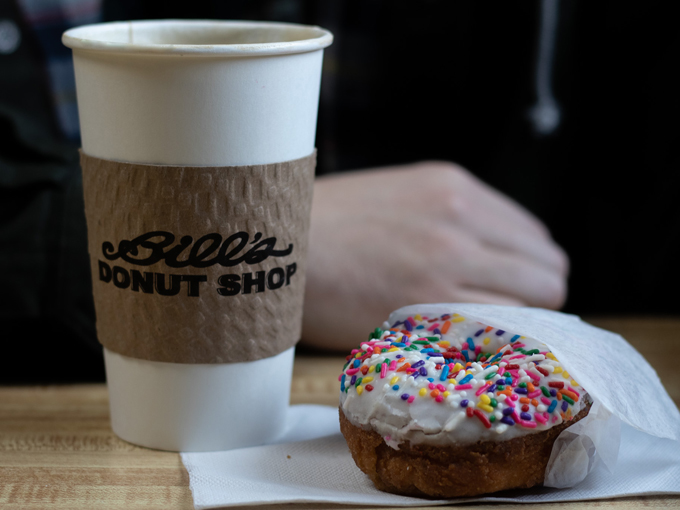 Bill&rsquo;s Donut Shop 7