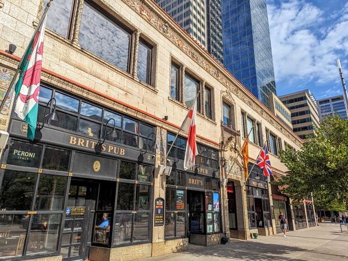 brit's pub rooftop 1