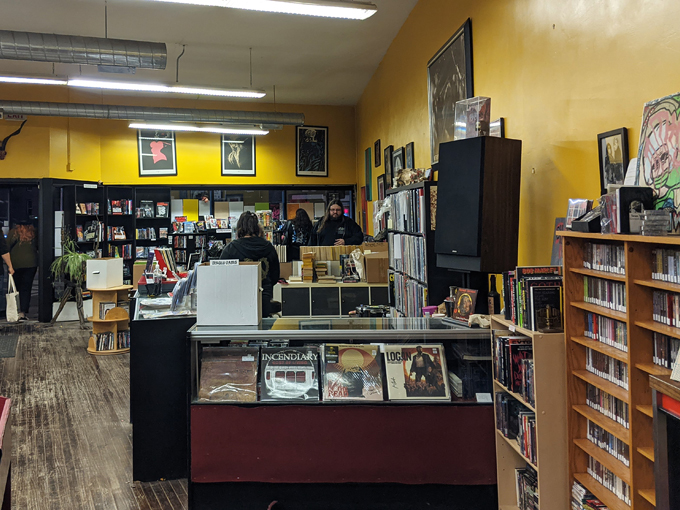 bucket o' blood books and records 5
