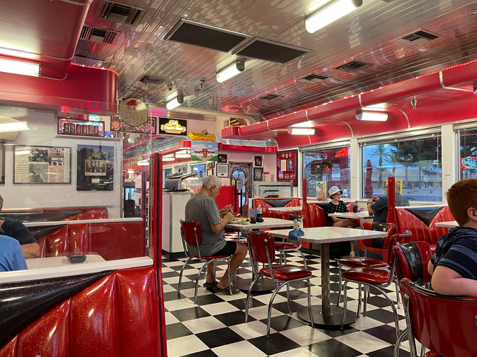 chase's diner 7