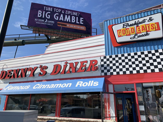 denny's diner (wisconsin dells)