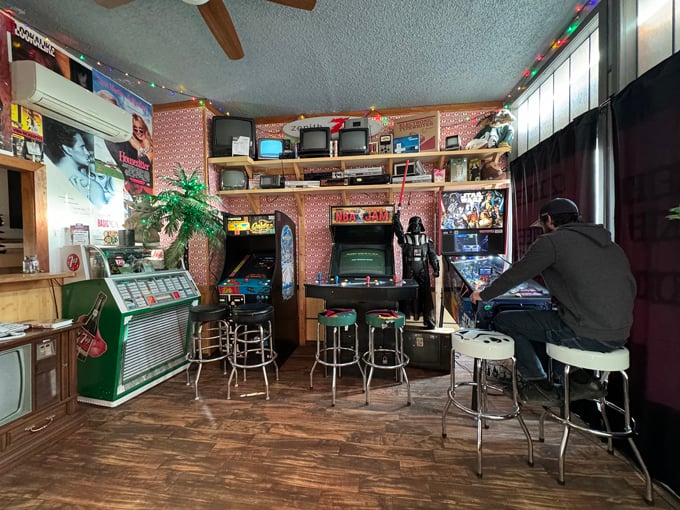 don's tv & repair speakeasy 2