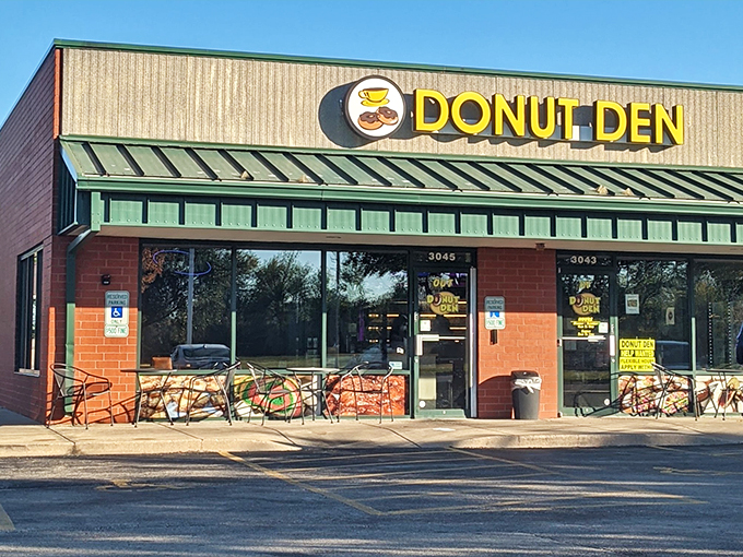 donut den in joliet, il 1