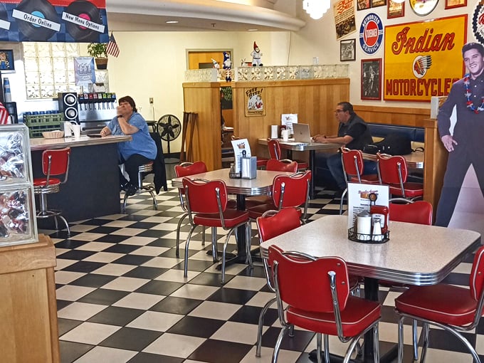 Douglas Avenue Diner 2