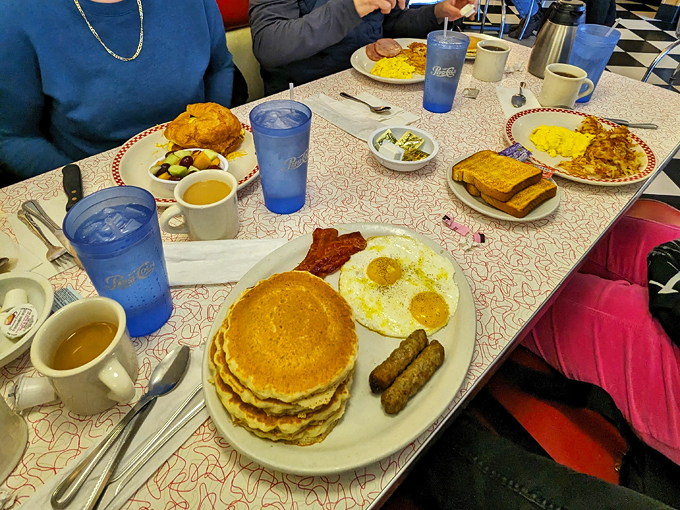 Douglas Avenue Diner 3