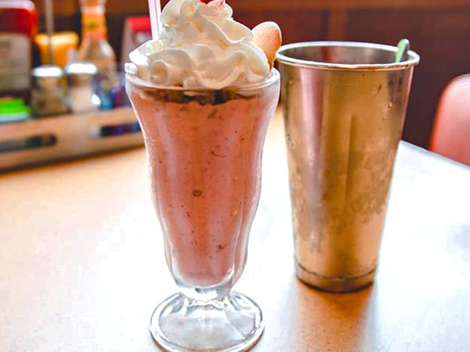 Douglas Avenue Diner 6