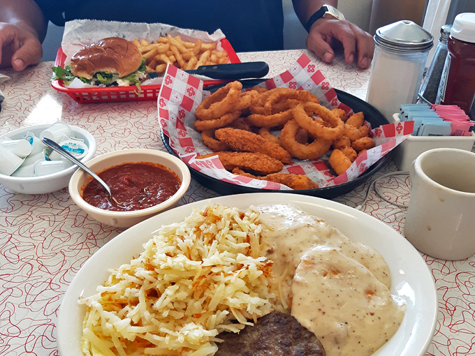 Douglas Avenue Diner 6