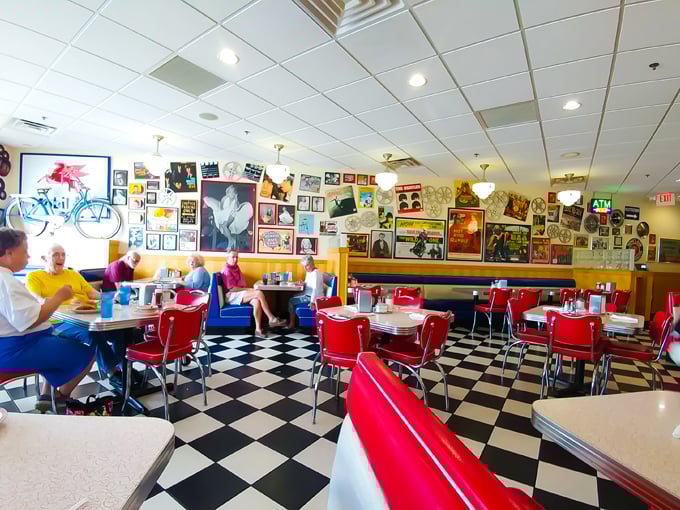 Douglas Avenue Diner 7