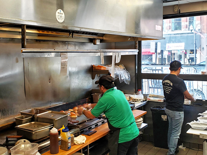 Hamburger Inn Diner 3