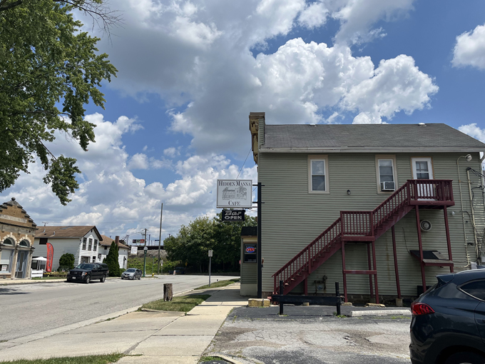 hidden manna cafe 5