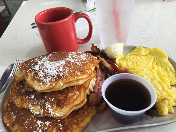 jubelt's bakery & restaurant 3