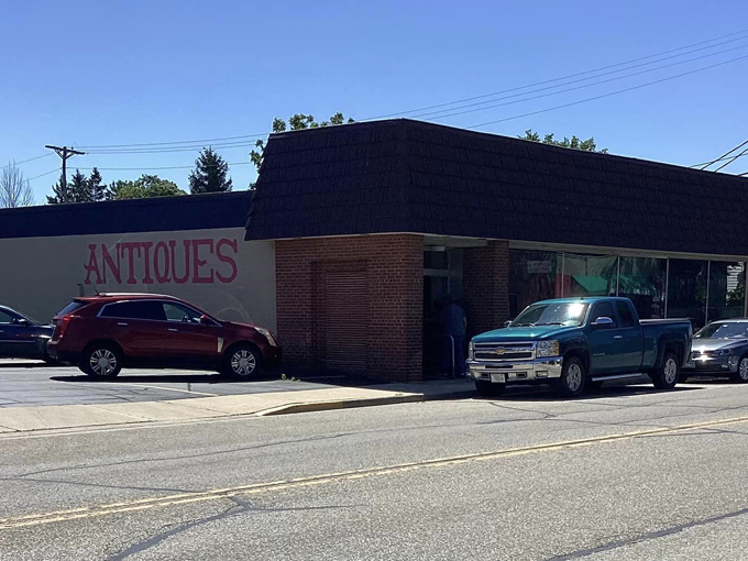 lake geneva antique mall 1