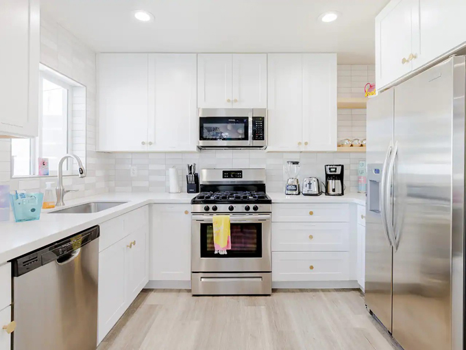 lavender haze playce, erazona 4