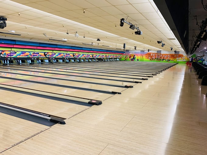 let it roll bowl & entertainment center 7