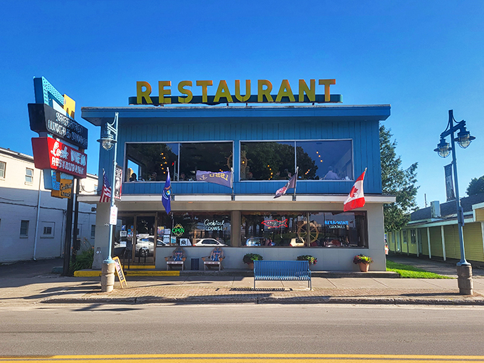 lockview restaurant 1