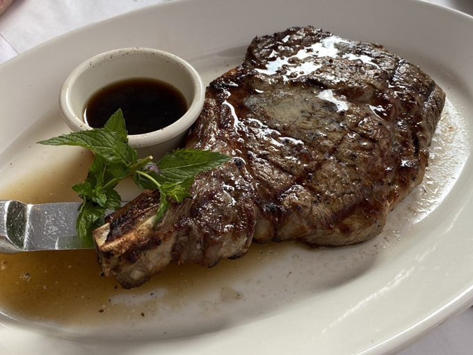 log cabin steakhouse 6