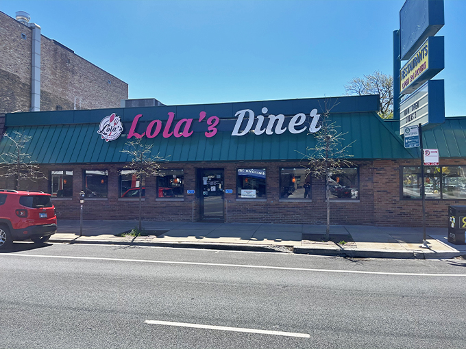 lola's diner 3 1