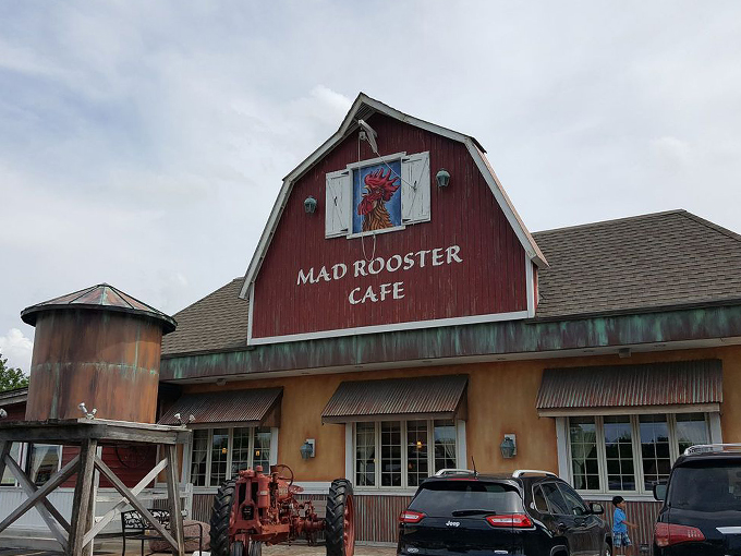 mad rooster cafe 1