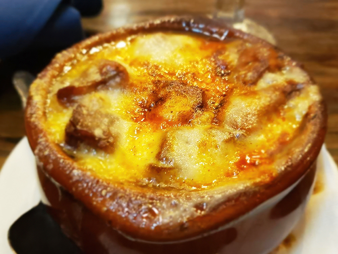 Mader's Restaurant 4