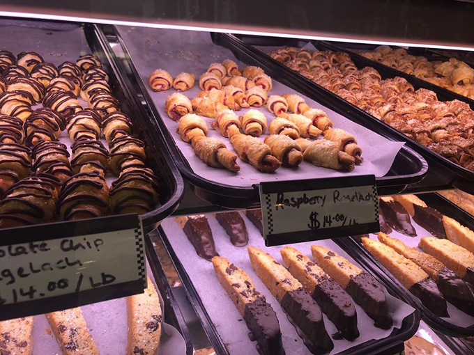 manny's cafeteria & delicatessen 8