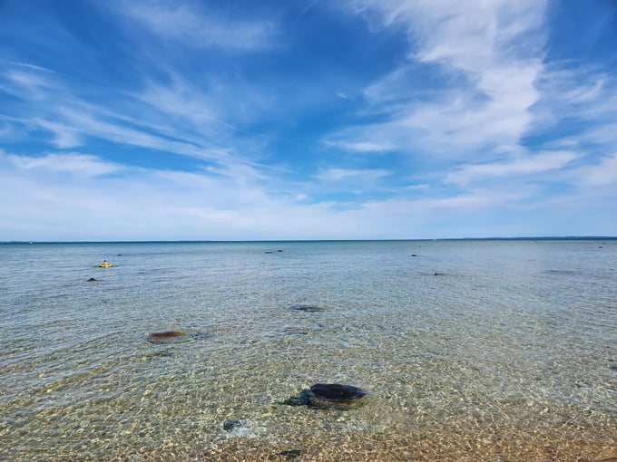 mission point lighthouse 7