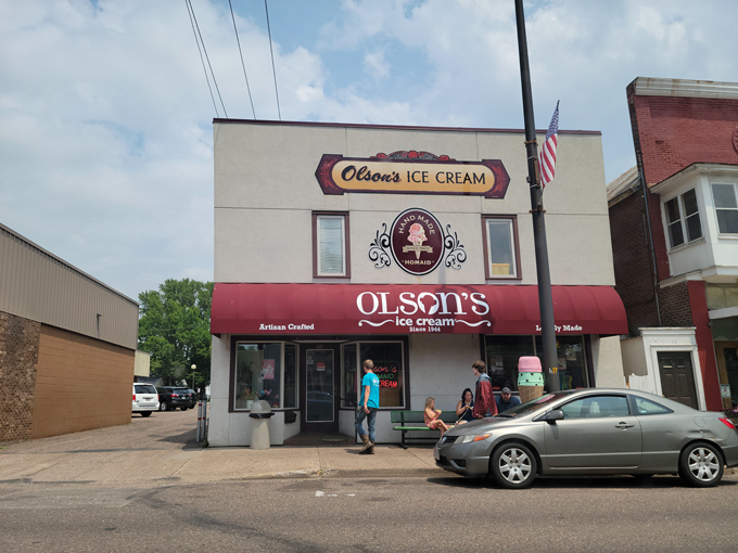 olson&rsquo;s ice cream 1
