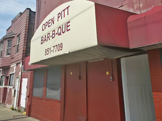 open pitt bar b que 1