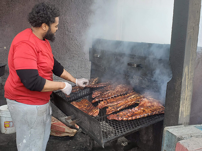 open pitt bar b que 8