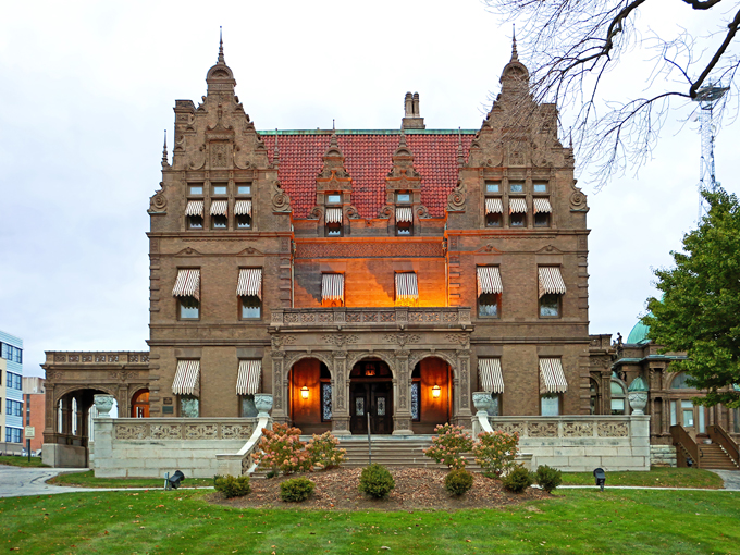 Pabst Mansion 1