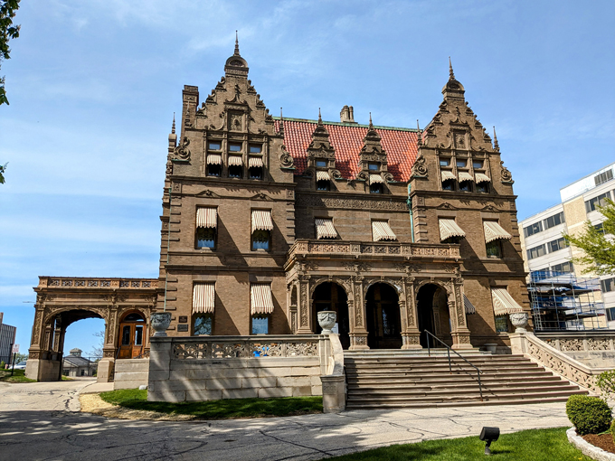 pabst mansion 3