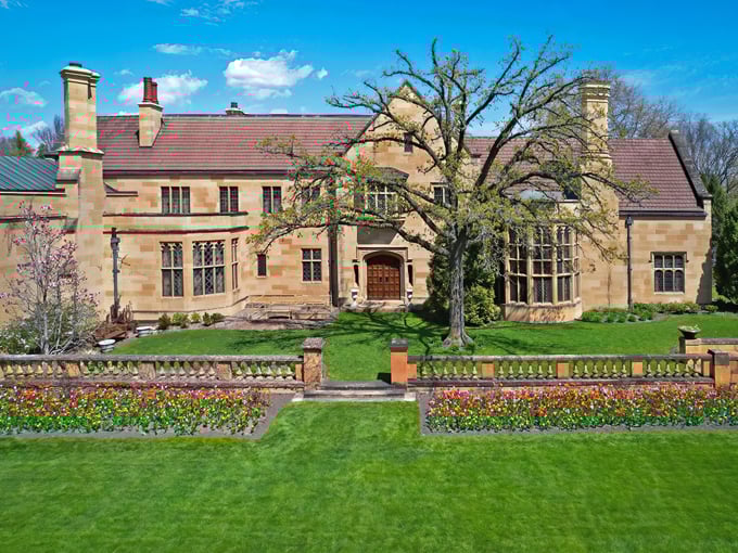 Paine Art Center & Gardens 1