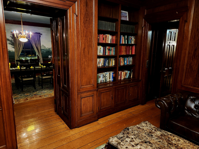 paranormal tours at the felt estate 5